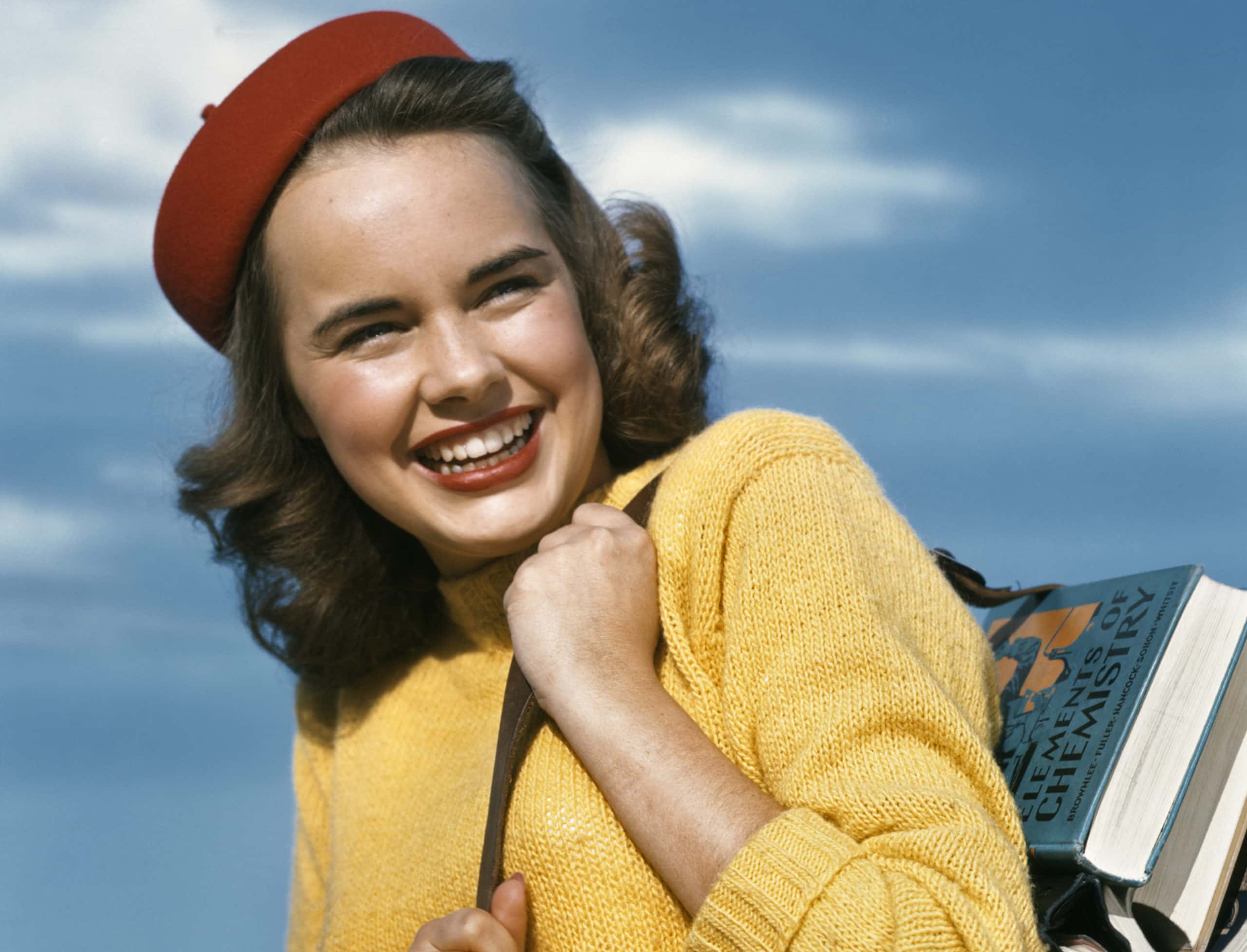 Sparkling Facts About Terry Moore, Hollywood’s Classic Star