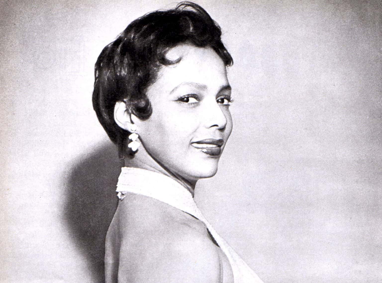 Tragic Facts About Dorothy Dandridge, Hollywood's Fallen Star