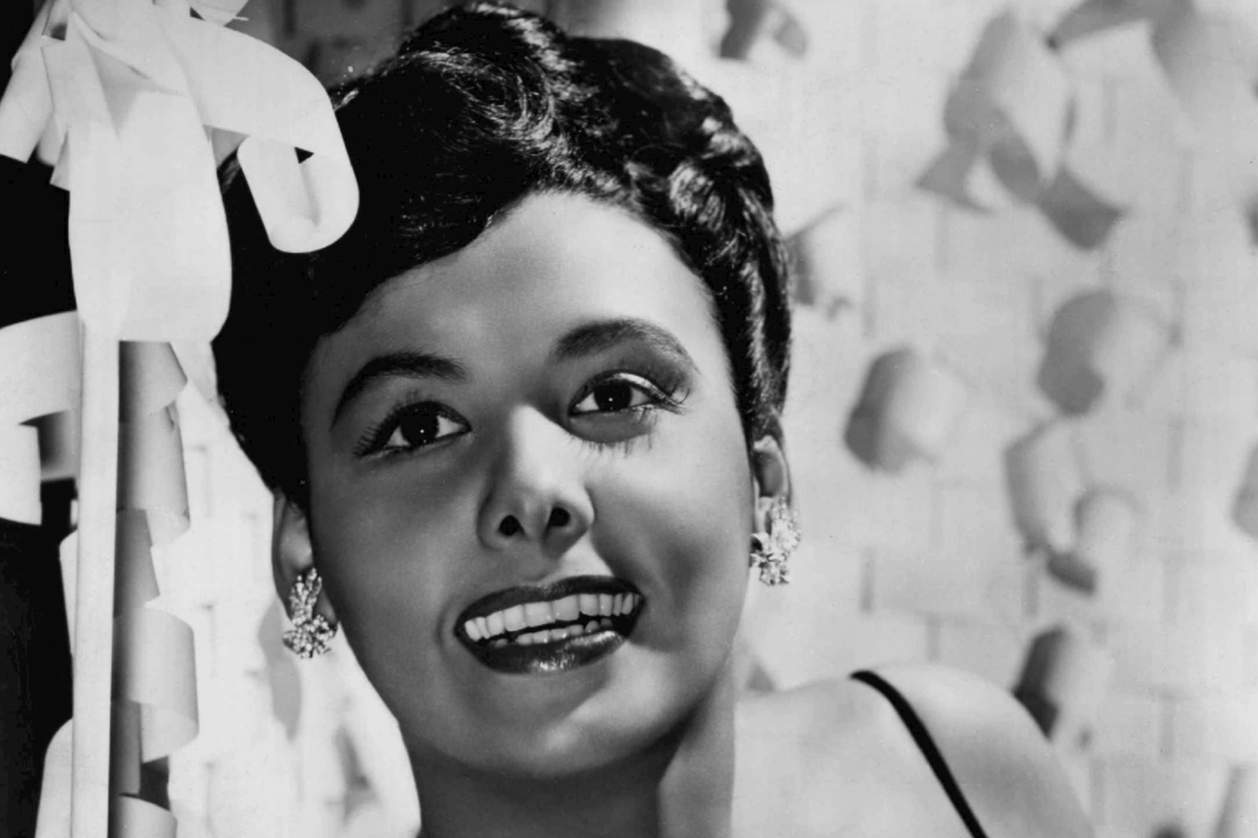 Sultry Facts About Lena Horne, Hollywood's Velvet Voice