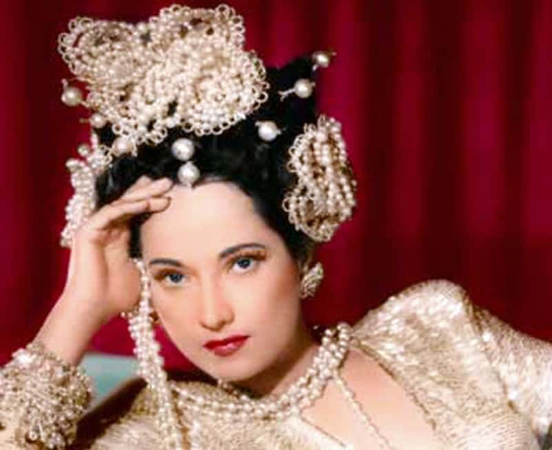 Twisted Facts About Merle Oberon, Hollywood’s Dark Angel