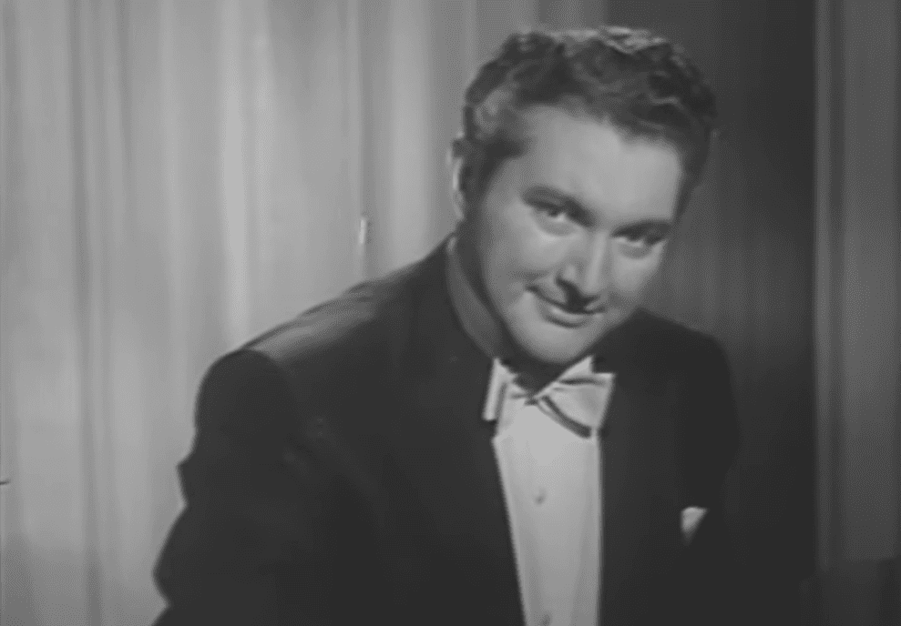 Flamboyant Facts About Liberace, The Scandalous Showman