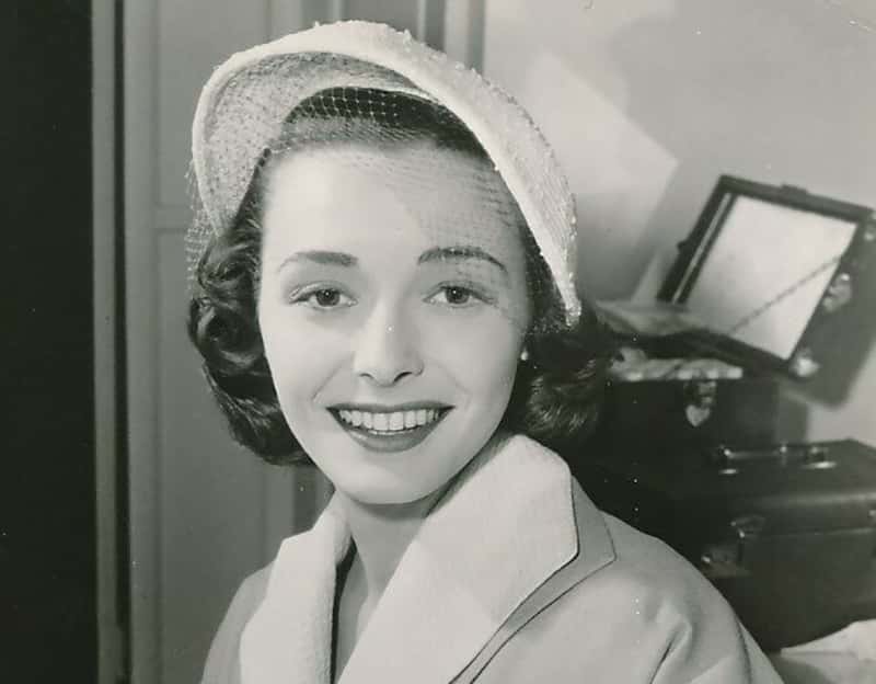 Agonizing Facts About Patricia Neal, The Heartbroken Actress