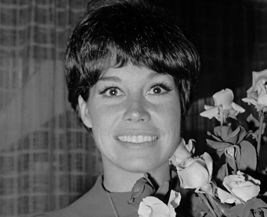 Mary Tyler Moore Hid A Dark Secret