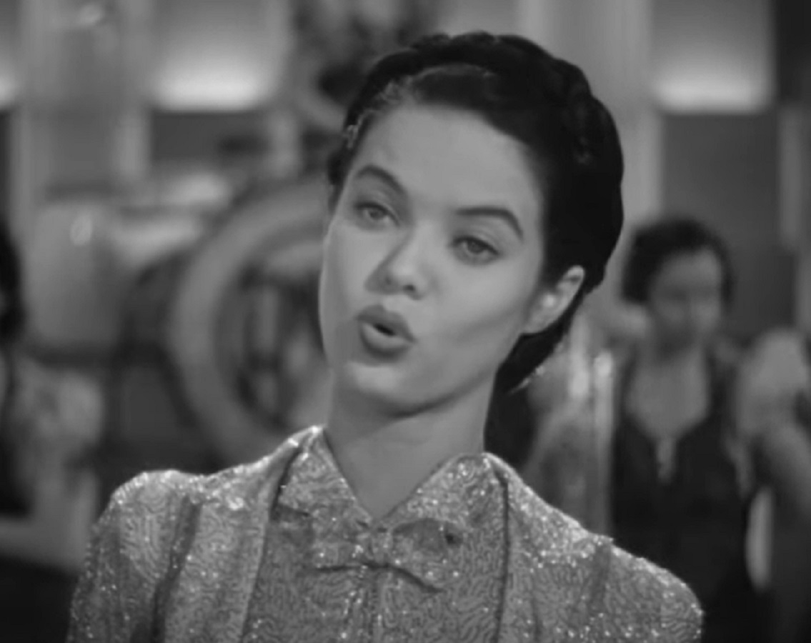 Dona Drake’s Ruinous Secret