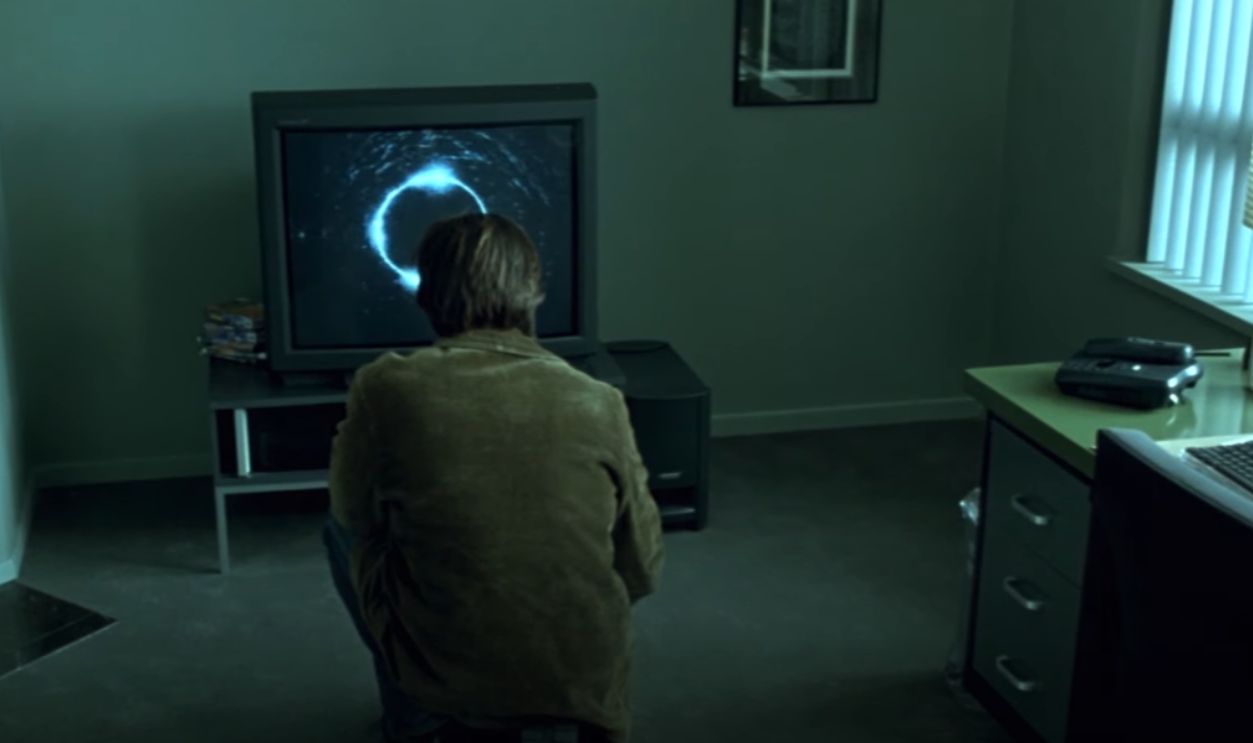 22 Insanely Creepy Scenes That Will Leave You Paralyzed With Fear