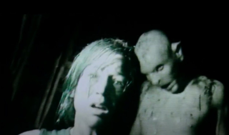 22 Insanely Creepy Scenes That Will Leave You Paralyzed With Fear