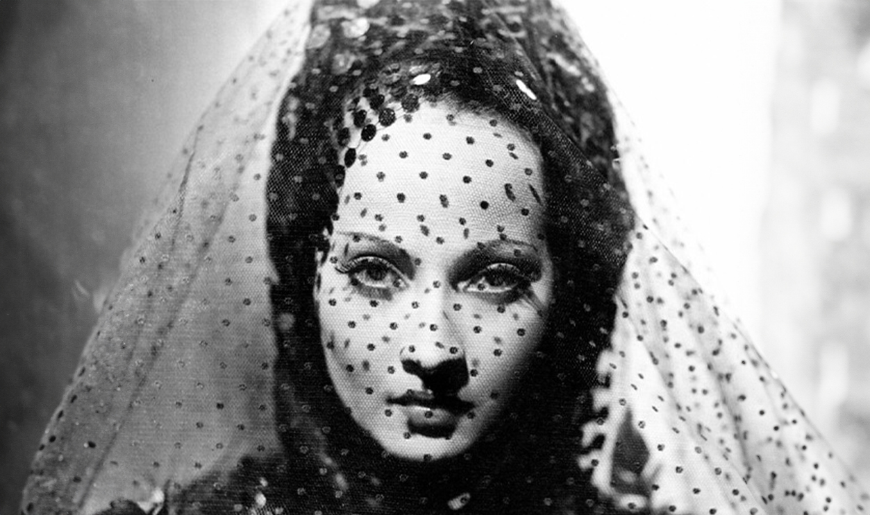 Twisted Facts About Merle Oberon, Hollywood’s Dark Angel