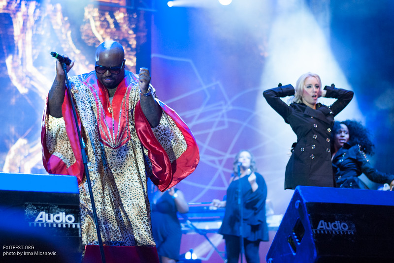 The Shortest Performers In Music