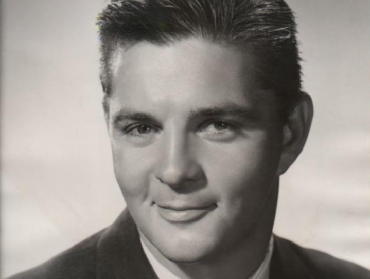 Photos Of The Most Handsome Old Hollywood Actors