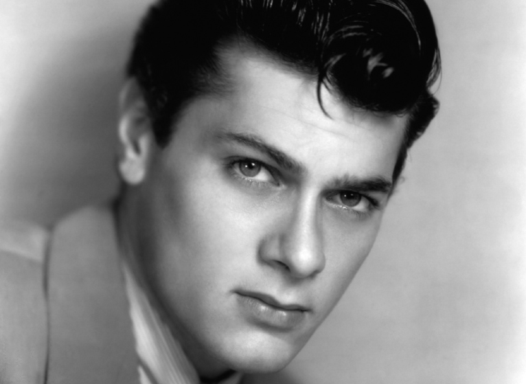 Photos Of The Most Handsome Old Hollywood Actors