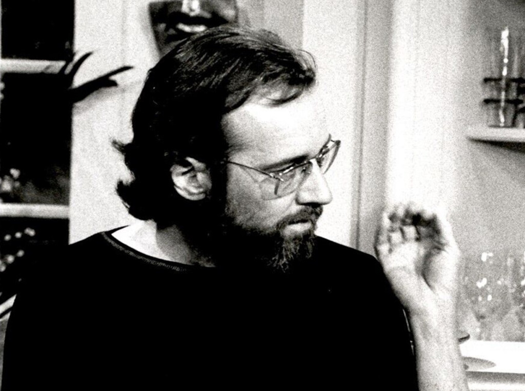 George Carlin Quotes That Still Ring True Today