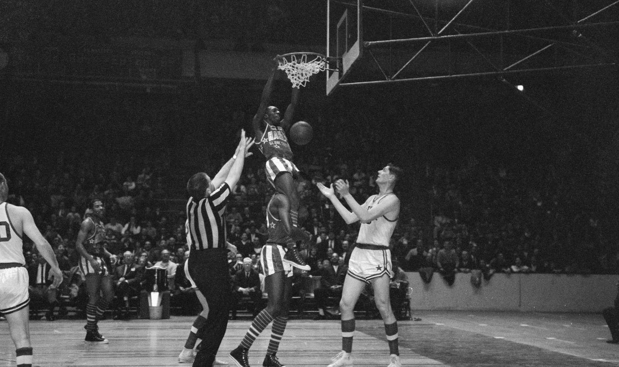 The Legendary Basketball Career of Meadowlark Lemon