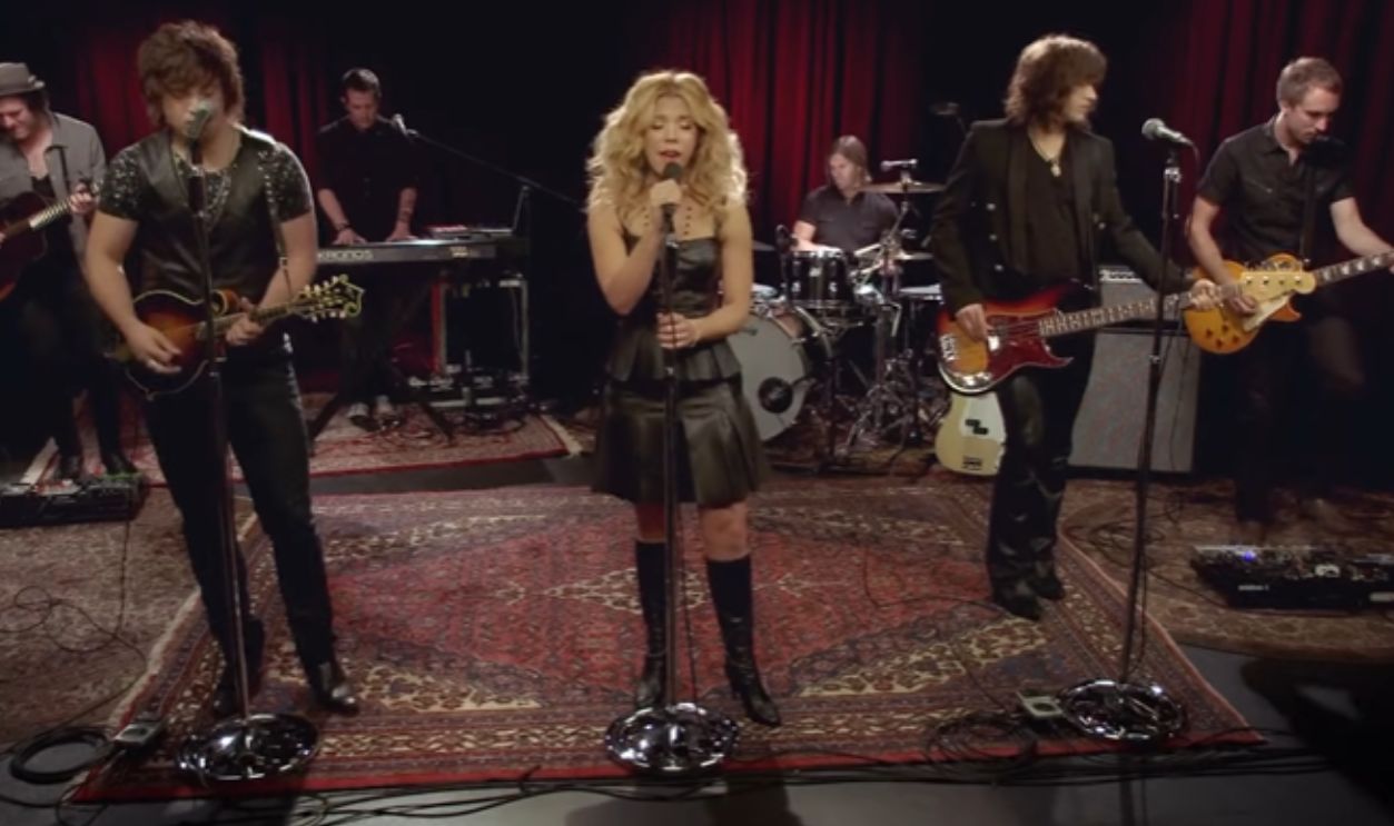 Every New Mom Needs To Listen To These Heartwarming Songs About Motherhood