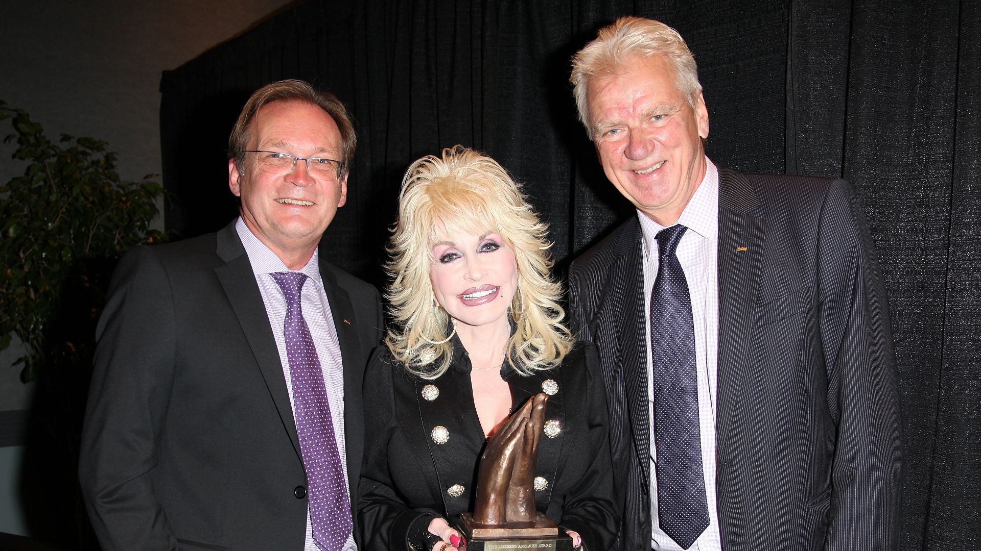 Dolly Parton wrote “I Will Always Love You” as a goodbye to her mentor ...