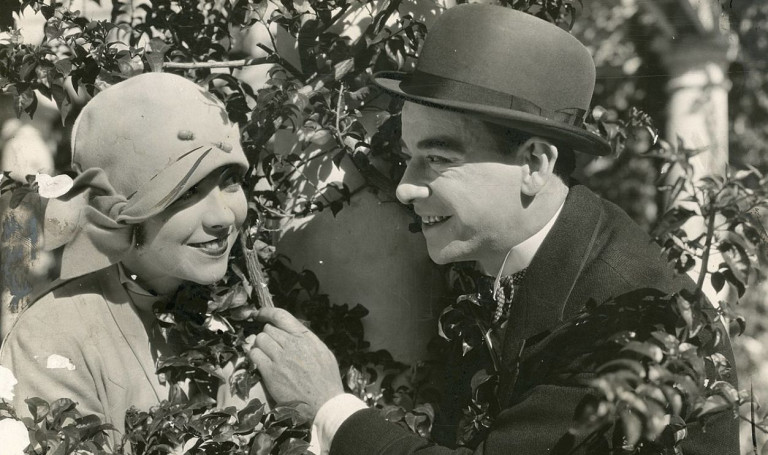 The Flapper Movement Included Girls Who Changed Their Dress, Parties ...