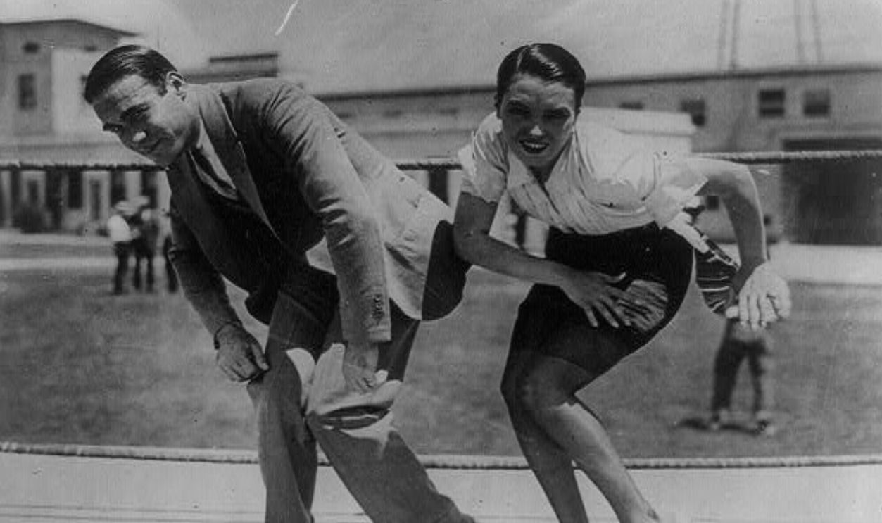 The Flapper Movement Included Girls Who Changed Their Dress, Parties ...