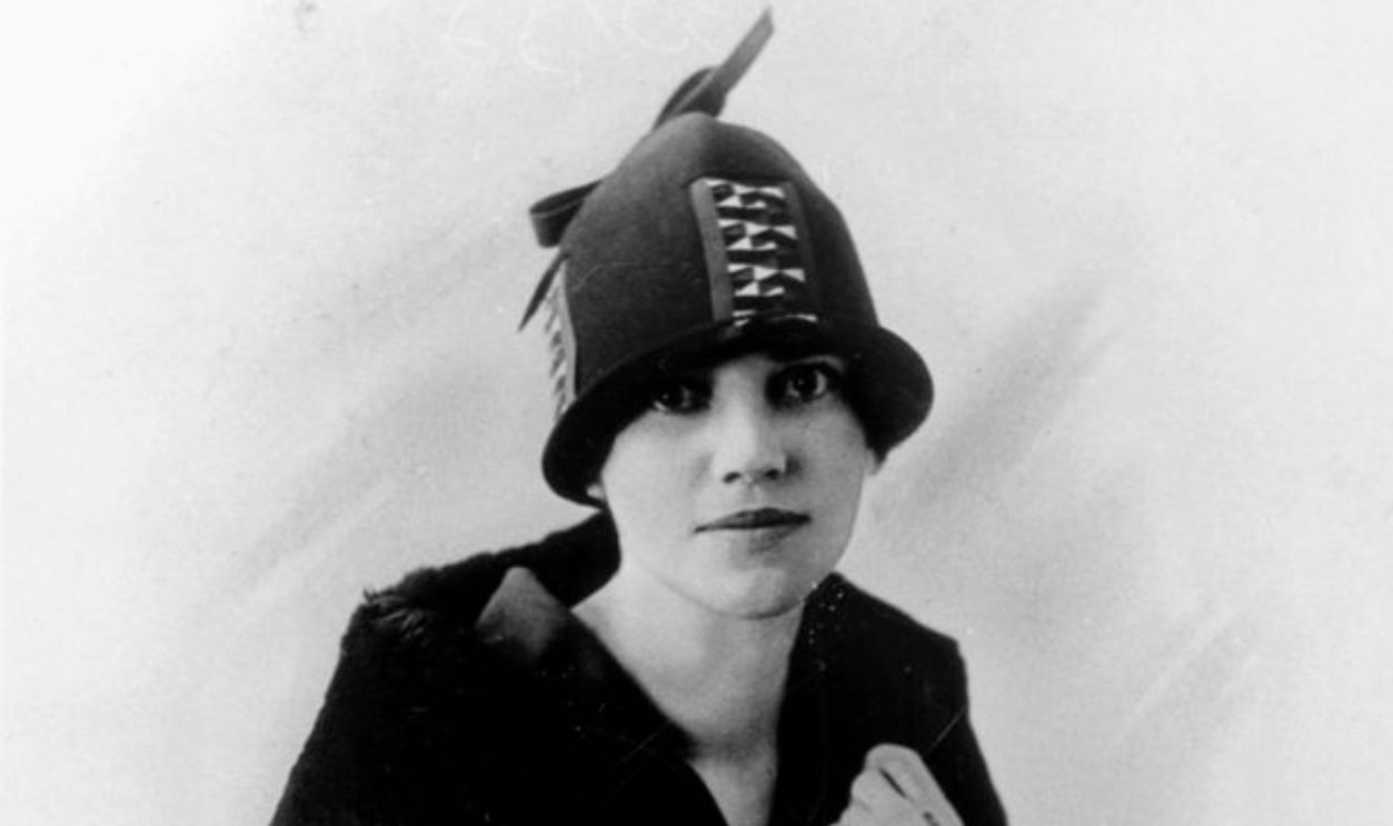 The Flapper Movement Included Girls Who Changed Their Dress, Parties ...