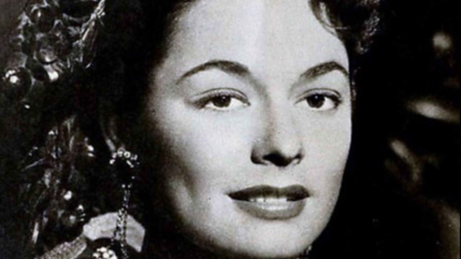 Hollywood's 22 Leading Ladies Of The 1940s