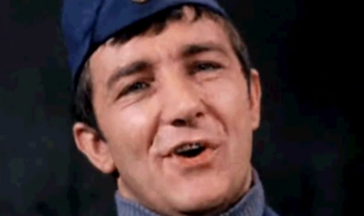 The Real-Life Stories Of 8 Hogan's Heroes Characters