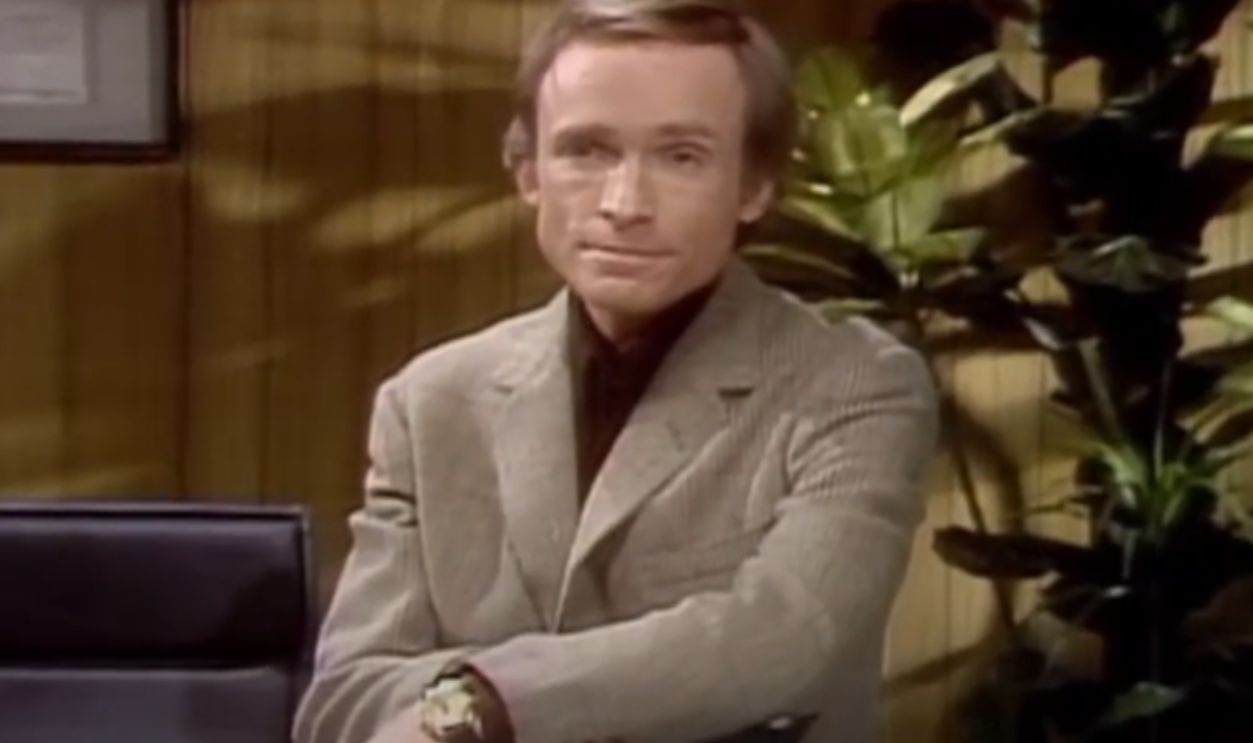 Every Host And Musical Guest From SNL’s First Season—Do You Remember ...