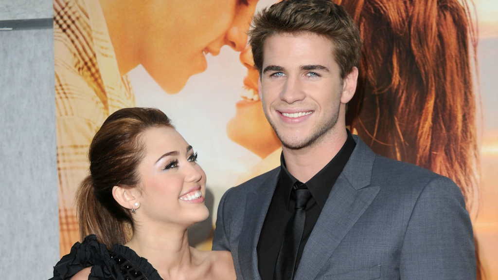 Divorced Actors Who Were Forced To Star In The Same Movie & You Can Tell