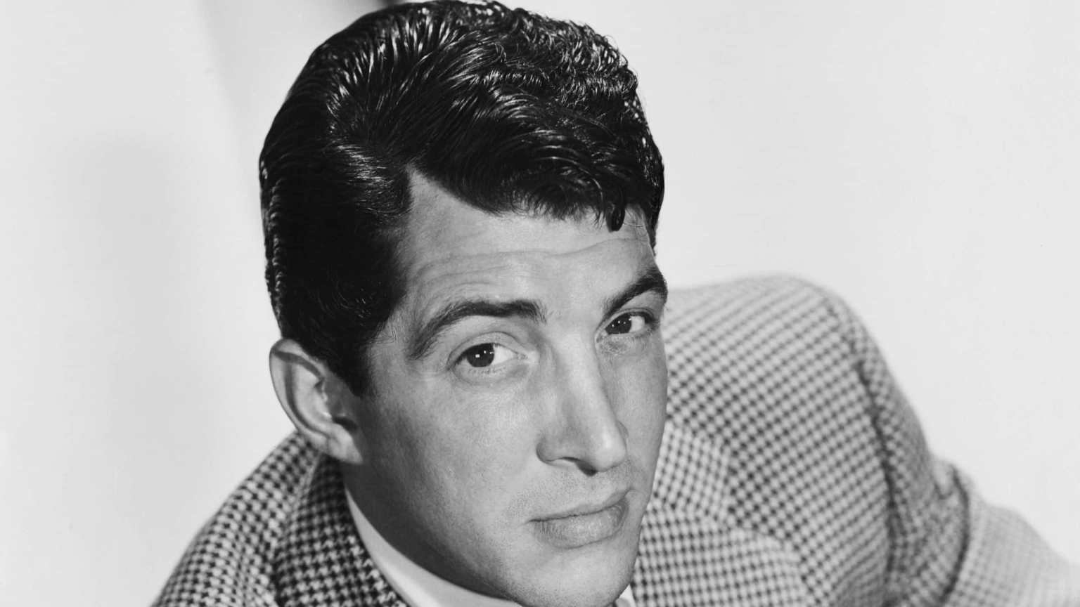 Dean Martin Wasn’t The Man Everyone Thought He Was
