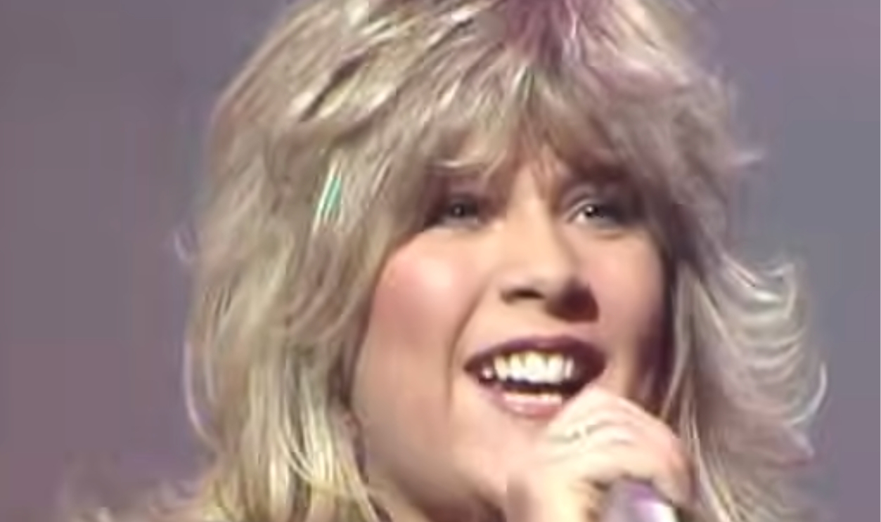 Remembering Samatha Fox, The 1980s Icon