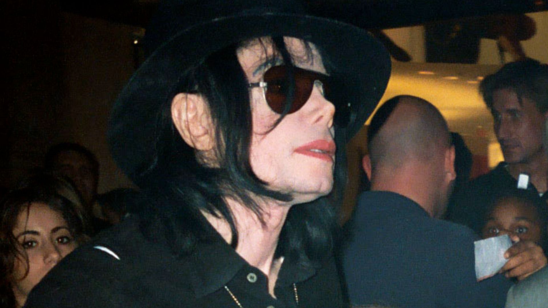 When Michael Jackson’s skin color changed before the world’s eyes, it ...