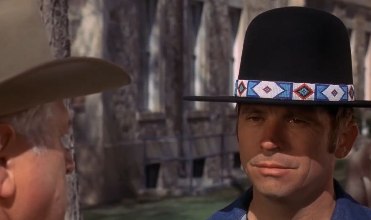 Tom Laughlin took on bullies in “Billy Jack," but his off-screen ...
